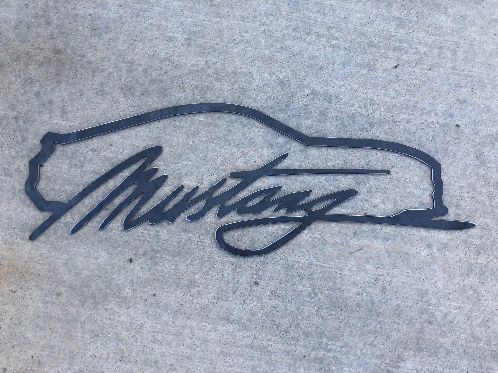 Ford Mustang 2015 outline – Steel Grace